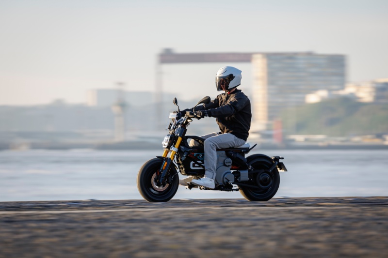 BMW CE 02: La Motocicleta Eléctrica que Marca Tendencia - Diario ...