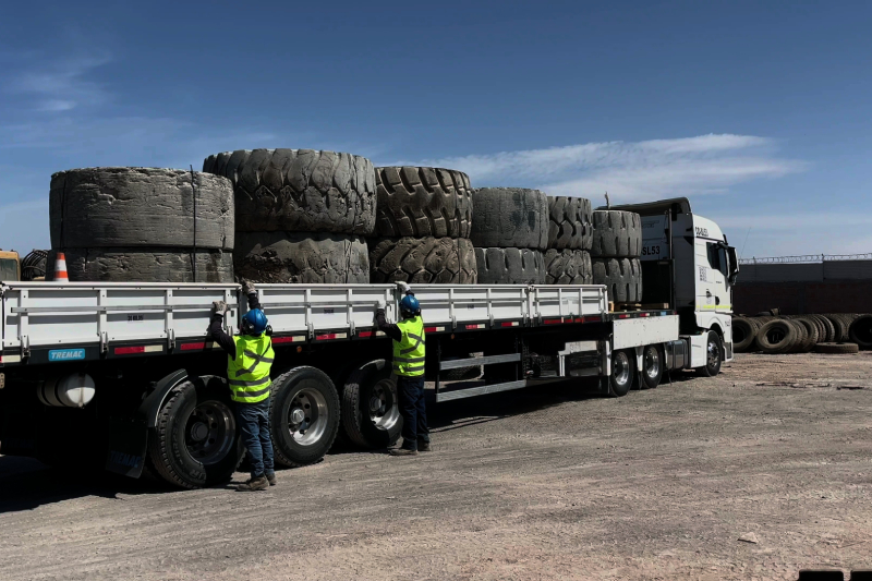 Codelco se convierte en la primera gran minera en reciclar neumáticos ...